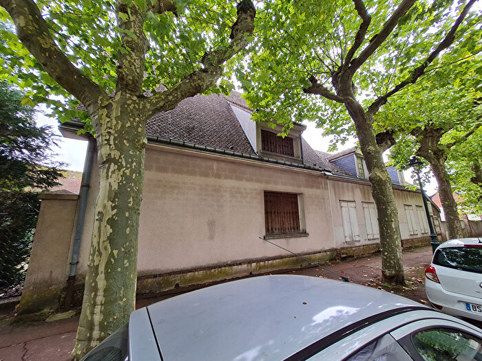 Maison à vendre - Illiers-Combray - 10 pièces - 4 chambres