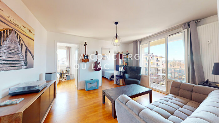 Maisons à vendre et appartements à louer - 1