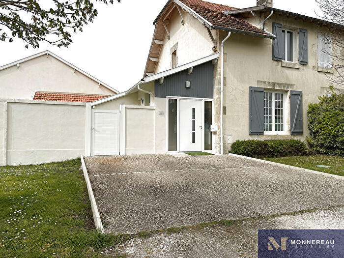 Maison à vendre - Semussac - 4 pièces - 3 chambres