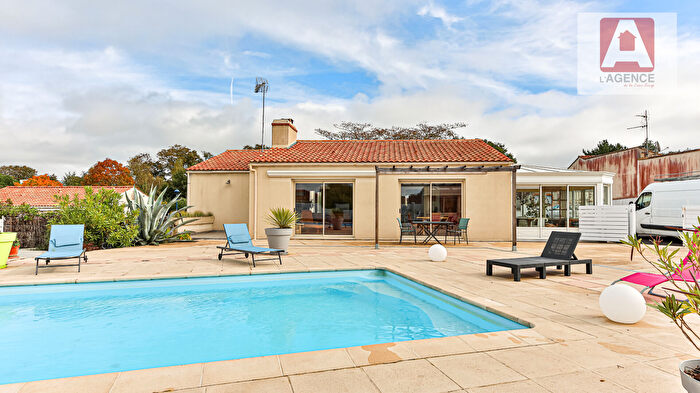 Maison à vendre - Saint-Révérend - 6 pièces - 4 chambres