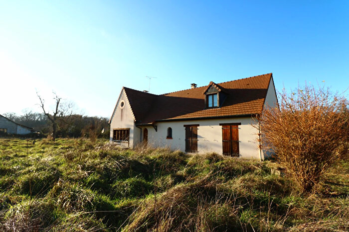 Maison à vendre - Cuffy - 7 pièces - 5 chambres