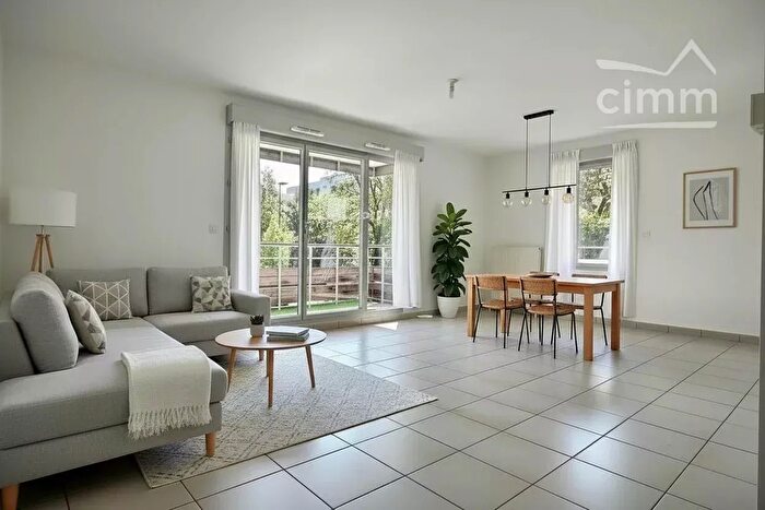 Appartement à vendre - Meylan, Centre-ville - 4 pièces - 3 chambres