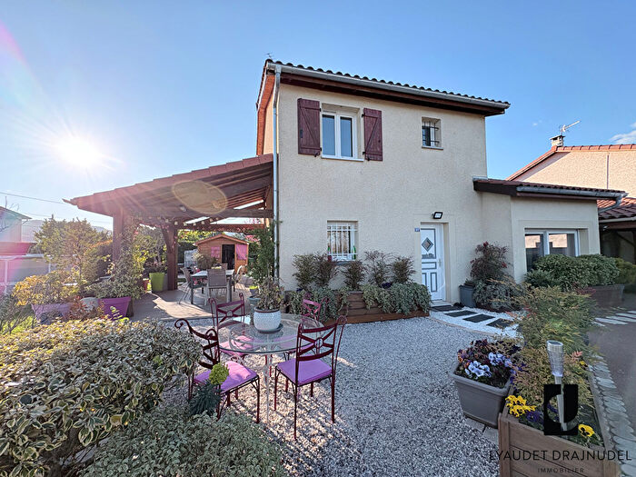Maison 6 pièces à Renaison, à vendre
