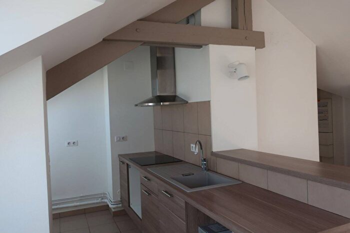 Centre Ville, Reims : Appartement 2 pièces à louer