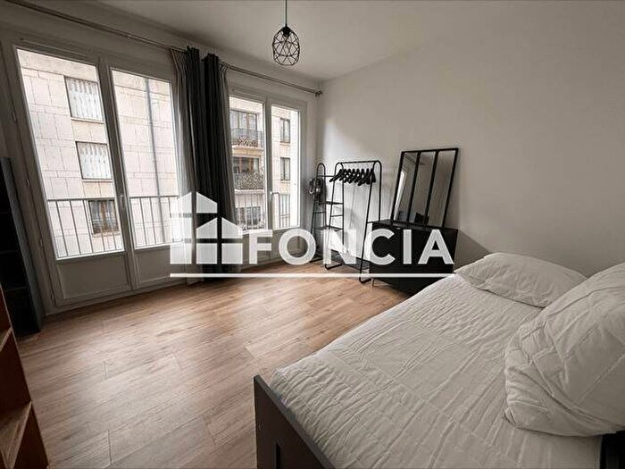 Appartement à louer - Cathédrale, Tours - 1 pièce