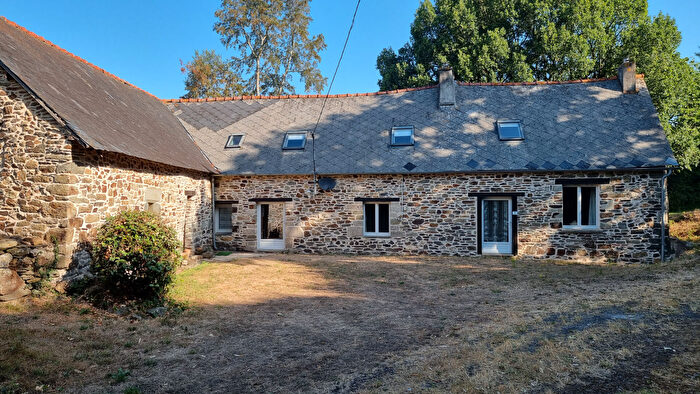 Maison 8 pièces à vendre à Saint-Connec