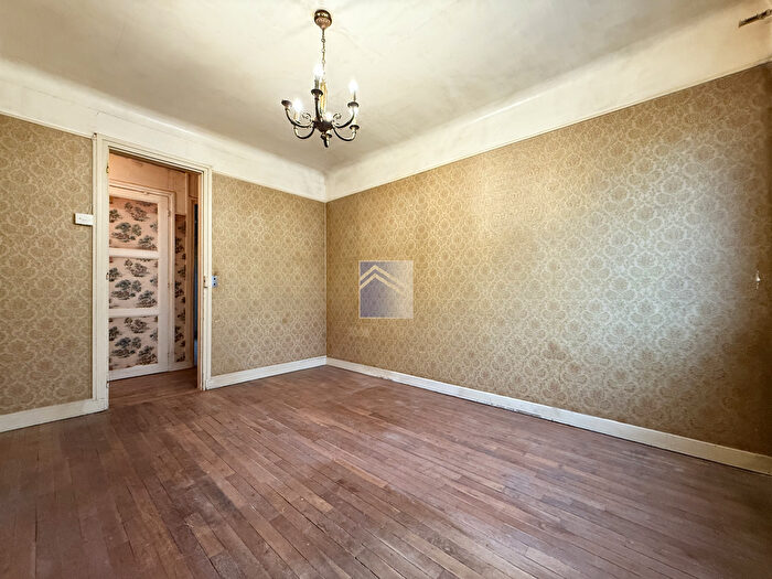 Appartement à vendre - Courbevoie, Hôtel de ville - 2 pièces - 1 chambre