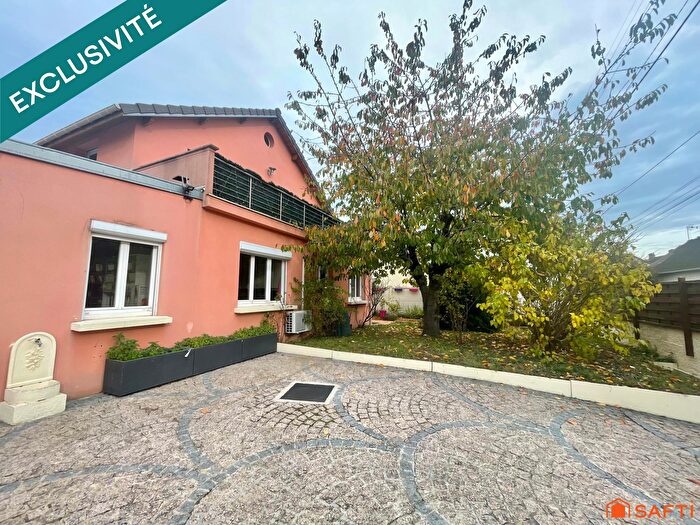 Maison à vendre - Le Plessis-Bouchard - 6 pièces - 4 chambres