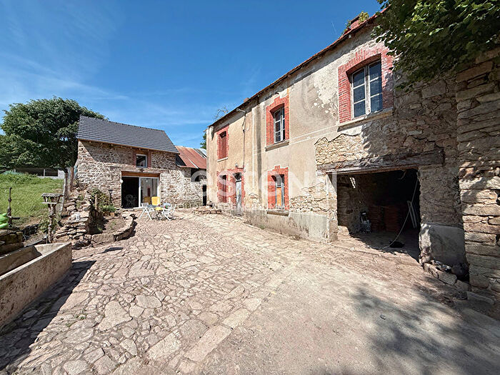 Maison 10 pièces à vendre à Saint-Agnant-de-Versillat