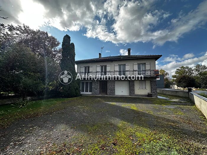 Maison à vendre - Tocane-Saint-Apre - 7 pièces - 5 chambres