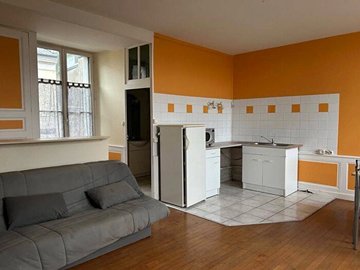 Château-Renault : Appartement 2 pièces à louer