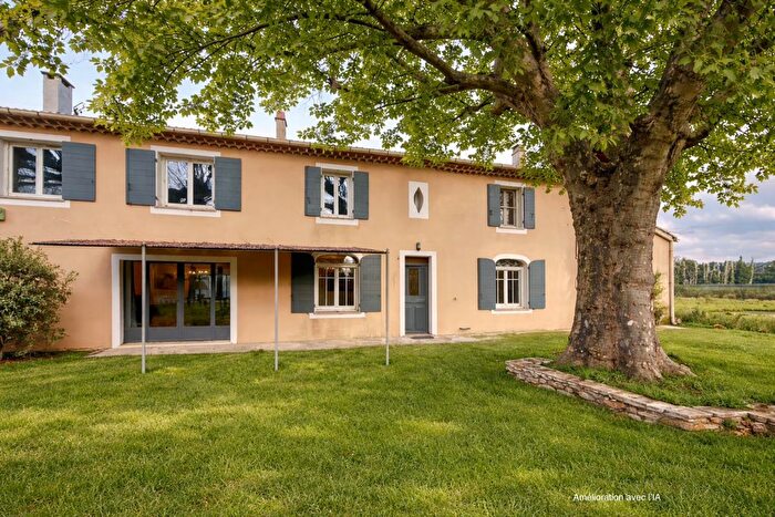 Maison à vendre - Mollégès - 6 pièces - 4 chambres