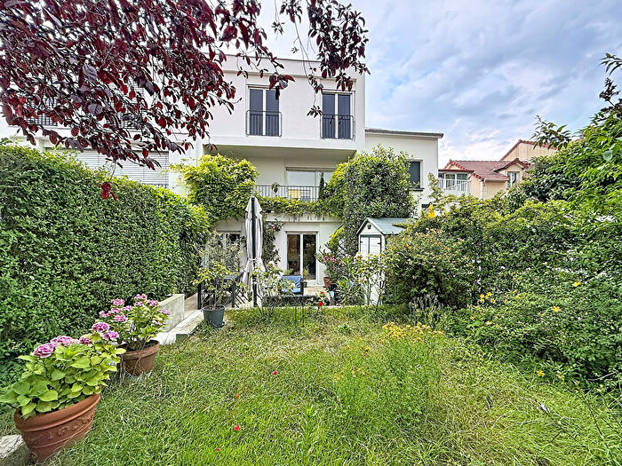 Maison 6 pièces à vendre à Nanterre, Mont Valérien