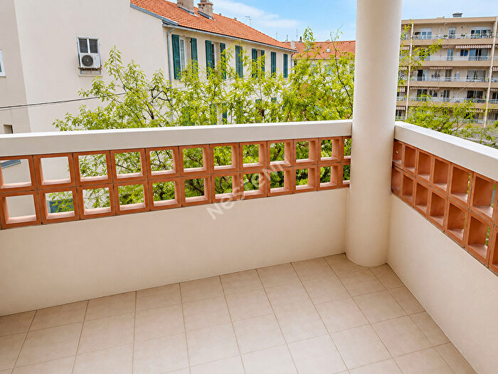 Appartement 3 pièces à louer - Hyères, Gare, Godillot