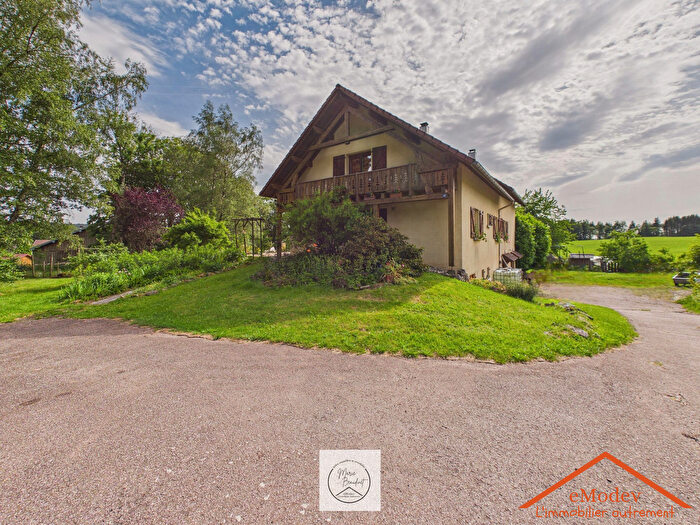 Girmont-Val-d'Ajol : Maison 10 pièces à vendre