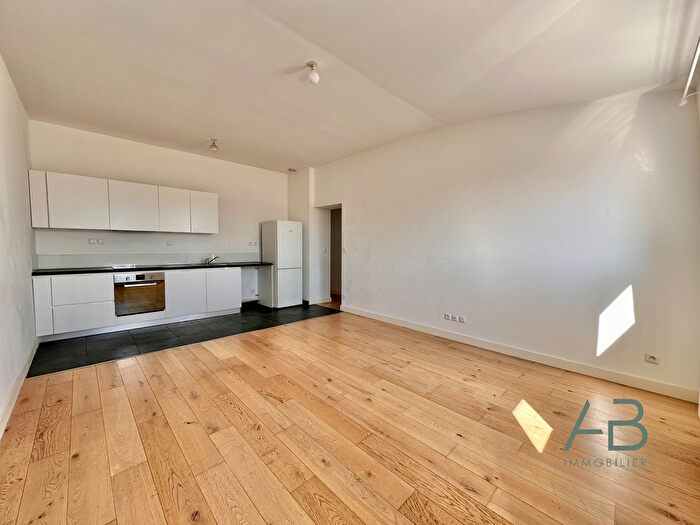 Hellemmes-Lille, Hellemmes Centre-ville, Pavé du Moulin - Appartement 3 pièces à vendre