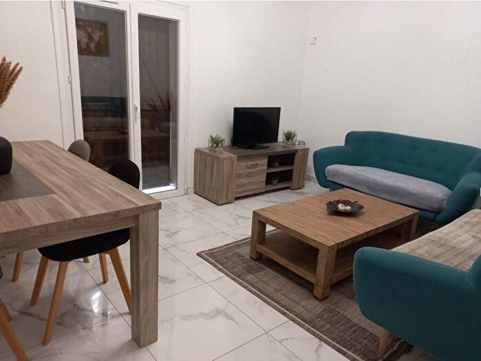 Appartement à louer - Pommeuse - 3 pièces - 2 chambres