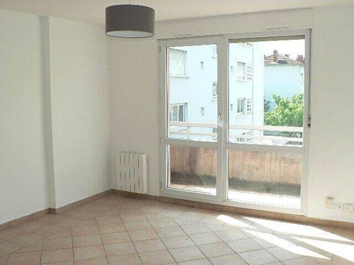 Appartement à louer - Croix Luizet, Villeurbanne - 3 pièces - 2 chambres