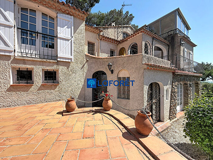 Maison 4 pièces à Carqueiranne, à vendre