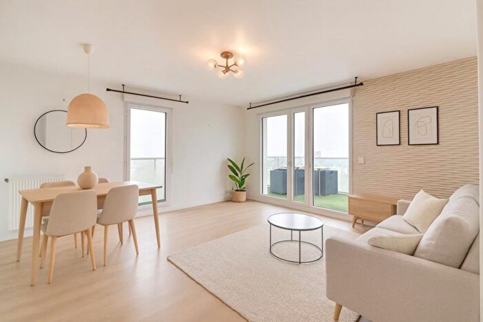 Appartement à vendre - Asnières-sur-Seine, Coubertin - 4 pièces - 3 chambres