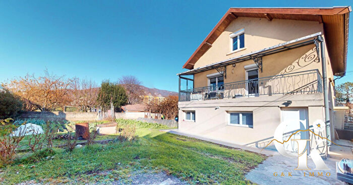 Maison à vendre - Saint-Martin-dHères, Croizat - 7 pièces - 4 chambres