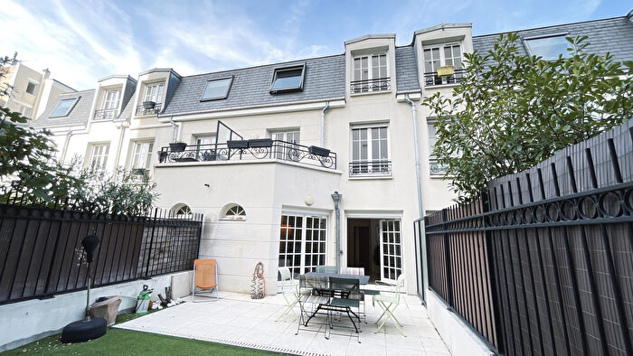 Maison 5 pièces à vendre à Puteaux, Centre-ville