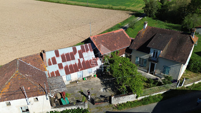 Maison 7 pièces à Tarasteix, à vendre