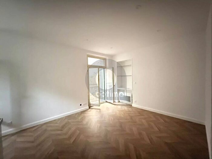 Appartement à louer - Carei-Monti, Menton - 1 pièce