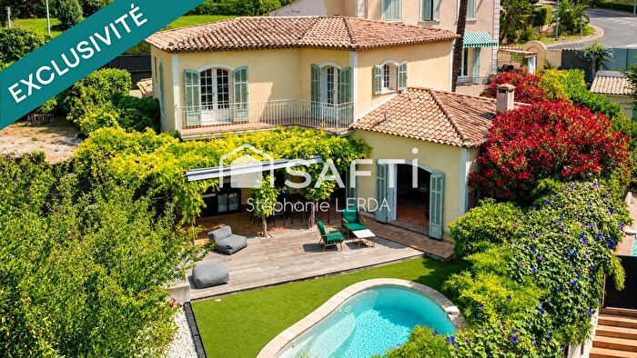 Maison 5 pièces à Le Cannet, Bas Cannet, à vendre