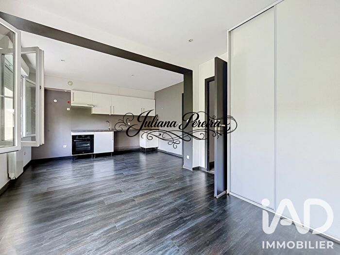 Appartement 2 pièces à Aubergenville, à vendre