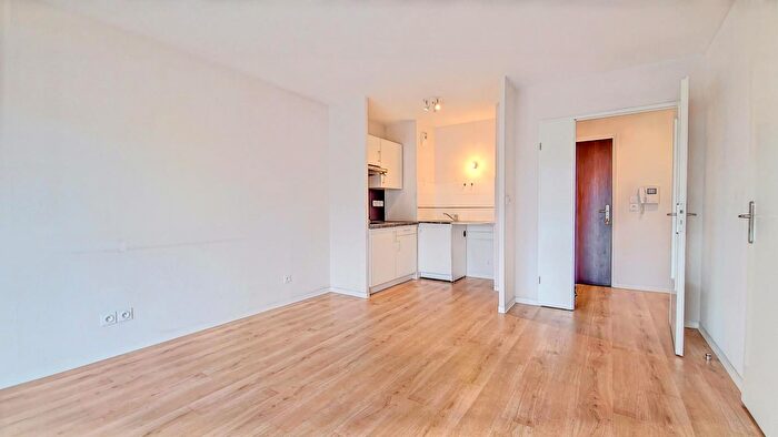 Appartement à vendre - Chenôve, Chenôve - 2 pièces - 1 chambre