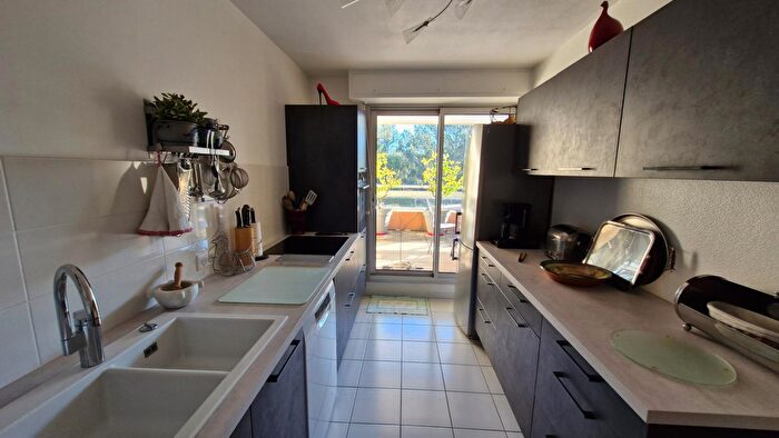 Appartement à vendre - Villeneuve-lès-Avignon, LErmitage - 3 pièces - 2 chambres