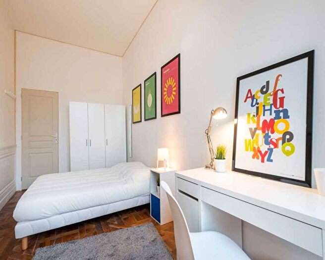 Appartement à louer - Ainay, Lyon ème arrondissement - 4 pièces - 4 chambres