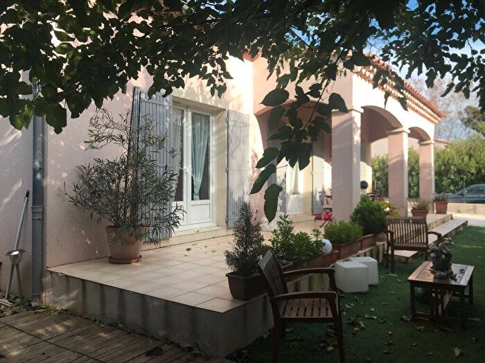 Maison 4 pièces à louer à Rognonas