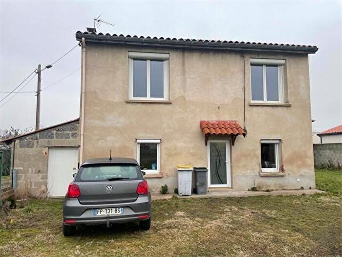 Maison à louer - Chalain-le-Comtal - 3 pièces - 2 chambres