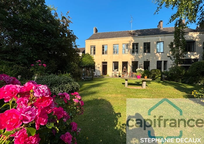 La Capelle : Maison 13 pièces à vendre