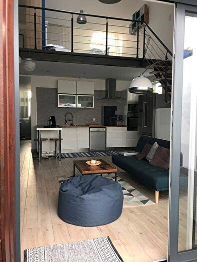 Maison à louer - Chartrons, Bordeaux - 3 pièces - 2 chambres