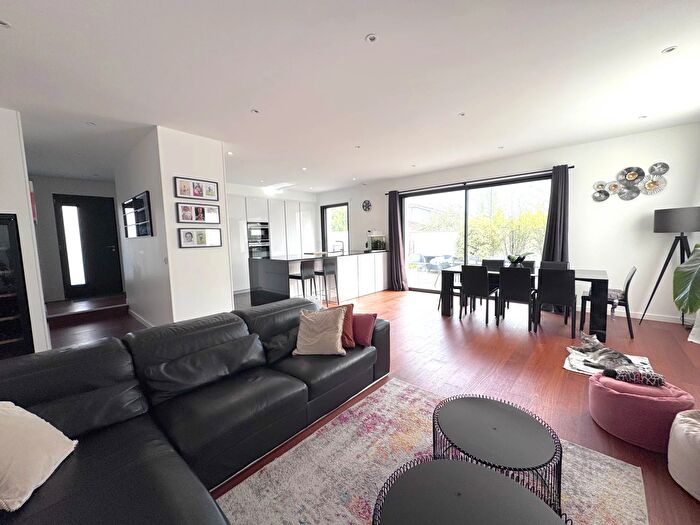 Maison à vendre - Bruges, Sainte-Germaine - 6 pièces - 4 chambres