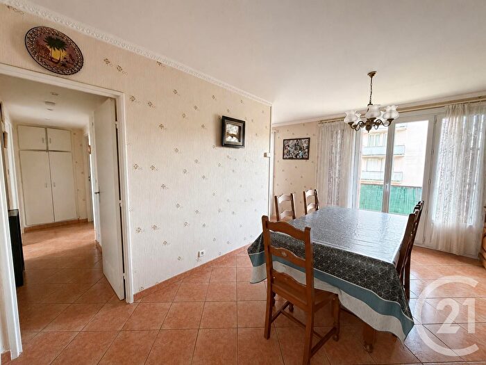Appartement 4 pièces à vendre à Le Mesnil-le-Roi