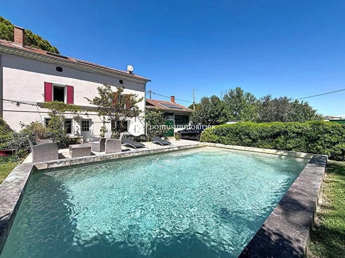 Saint-Saturnin-lès-Avignon : Maison 6 pièces à vendre