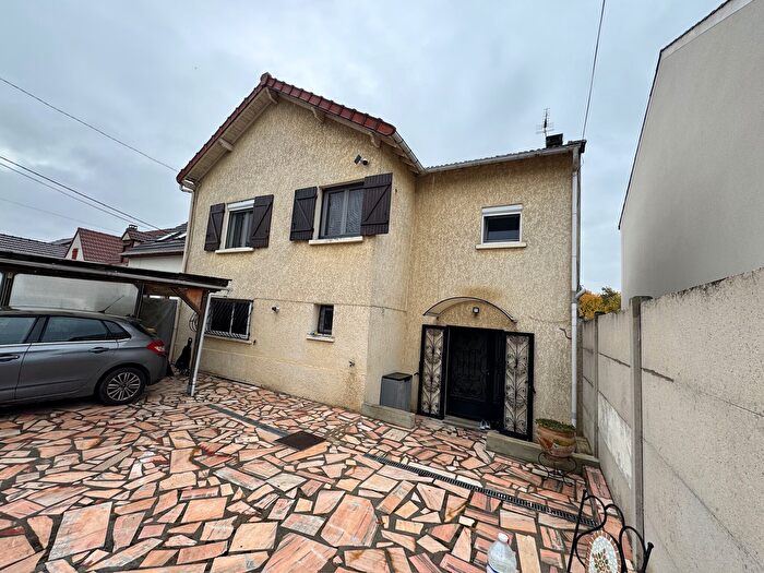 Maison à vendre - Chelles, Les Coudreaux - 7 pièces - 5 chambres