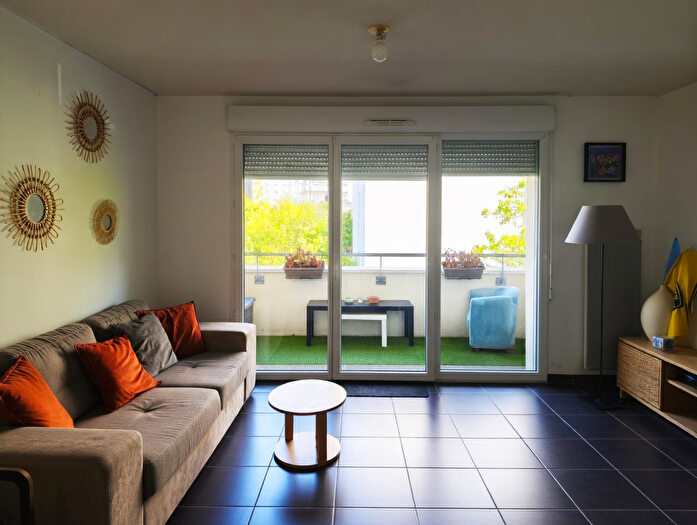 Appartement à vendre - Lormont, La Ramade - 2 pièces - 1 chambre