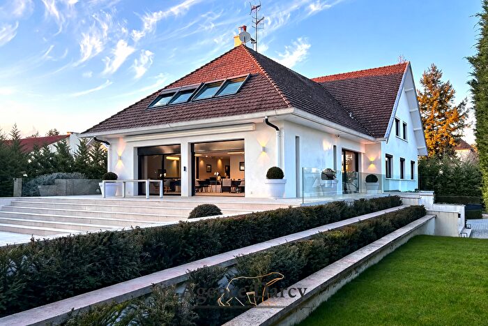 Maison à vendre - Fontaine-lès-Dijon - 12 pièces - 6 chambres