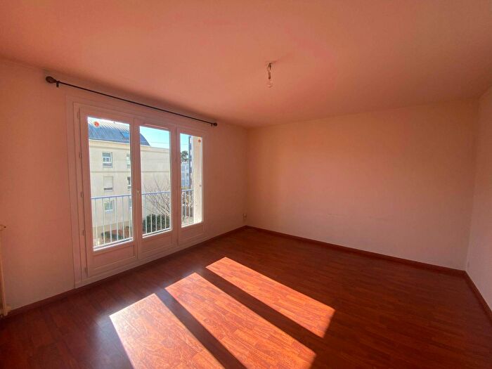 Appartement à louer - Nantes, Eraudière, La Marrière, Rond-point de Paris - 3 pièces - 2 chambres