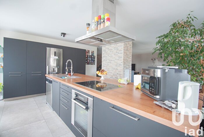 Maison à vendre - Mirebeau-sur-Bèze - 6 pièces - 5 chambres