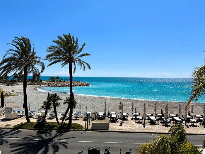 Appartement à vendre - Menton, Hôtel de Ville, Vieille Ville, Musée, Madone, Carnolès - 1 pièce - 1 chambre