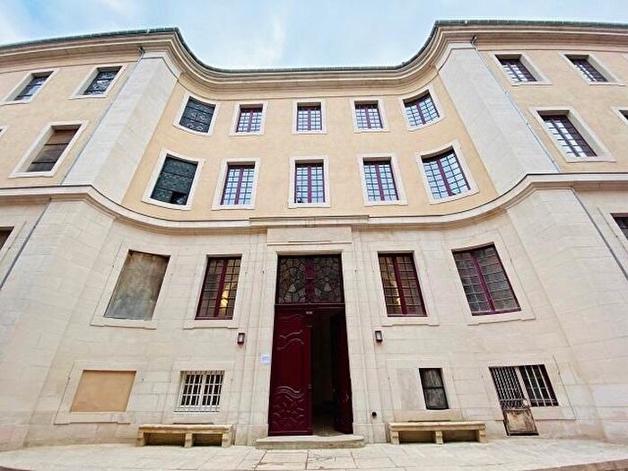 Mâcon, Centre-ville : Appartement 1 pièce à louer