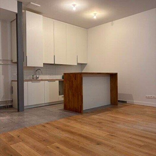 Appartement à louer - Gambetta, Paris ème arrondissement - 2 pièces - 1 chambre