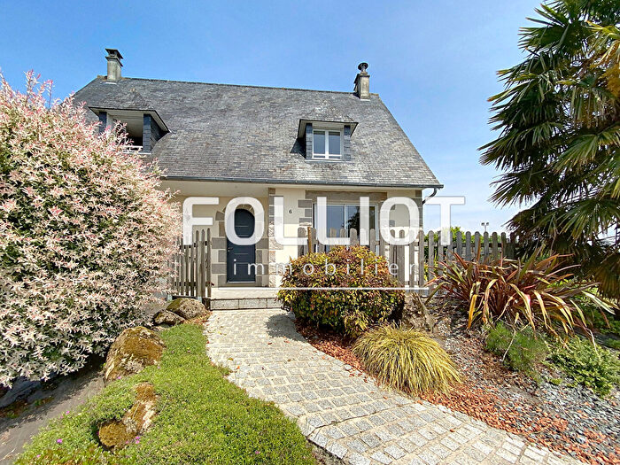 Maison à vendre - Saint-Germain-en-Coglès - 5 pièces - 3 chambres