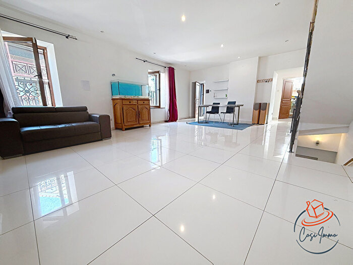 Maison à vendre - Saint-Genis-Pouilly - 5 pièces - 4 chambres